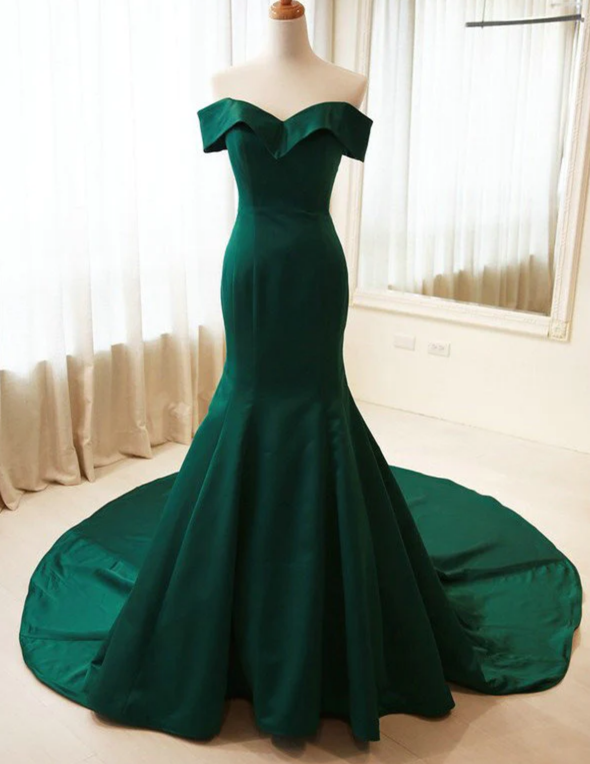 Emerald Green Prom Dress: A Perfect Choice for Prom Queen – MyChicDress